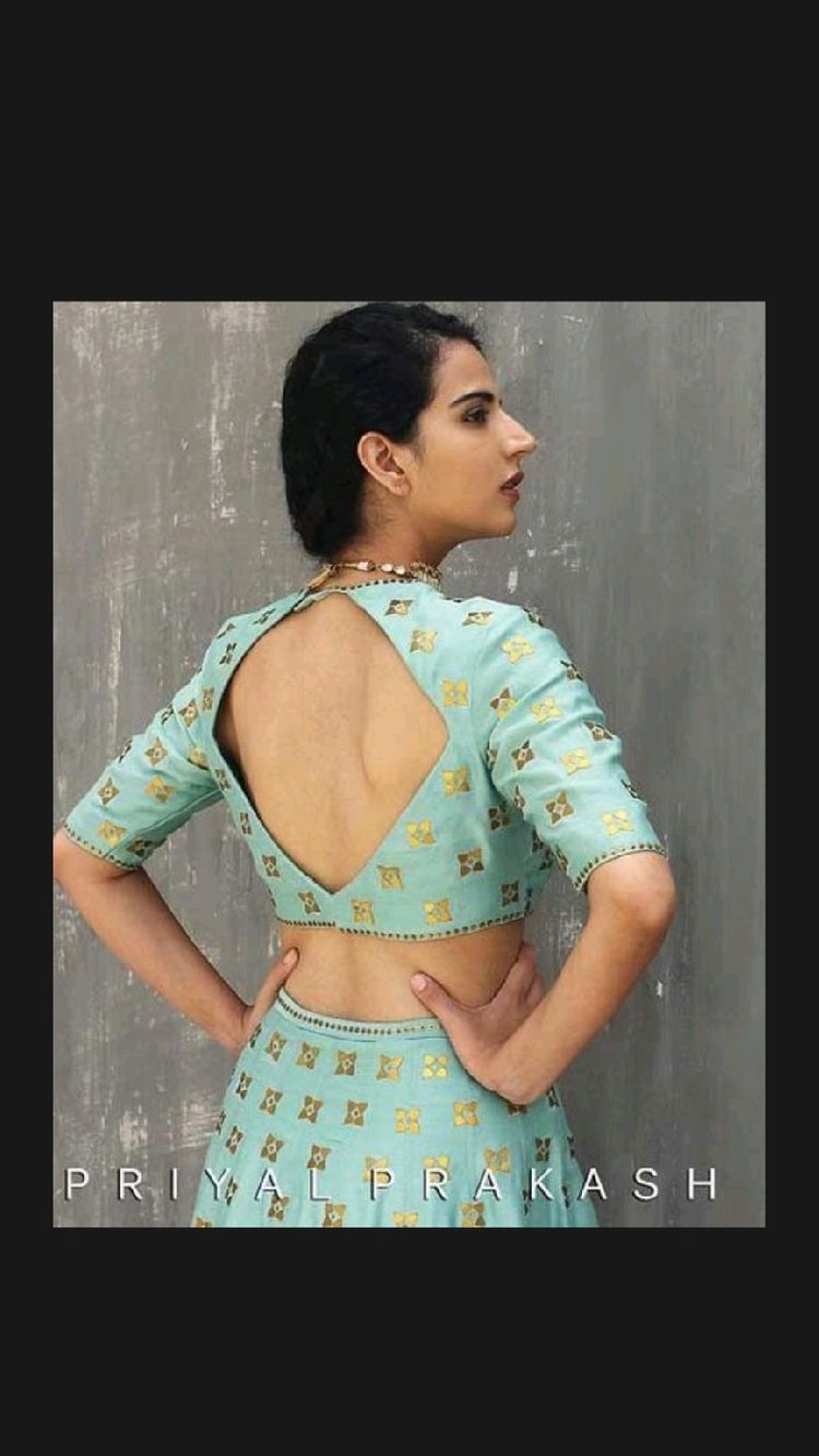 13+ Latest Blouse Designs for Back Side With Photos 2022- Trabeauli